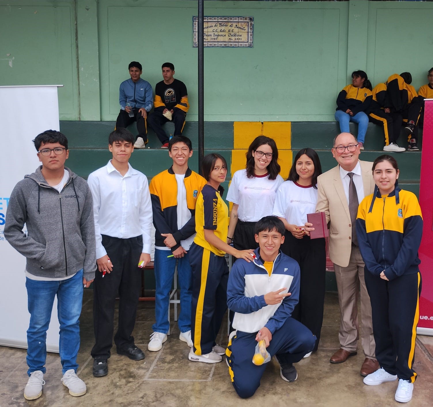 FERIA VOCACIONAL EN LA INSTITUCIÓN EDUCATIVA PNP JUAN INGUNZA VALDIVIA ...